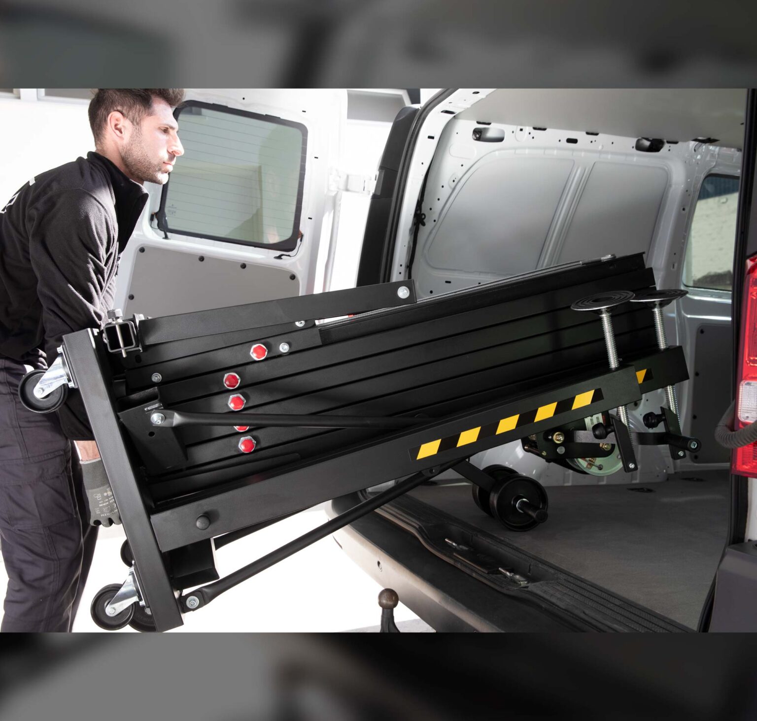 Lifting towers (For Line Array & Truss) - Ref. ULK 650XL | GUIL
